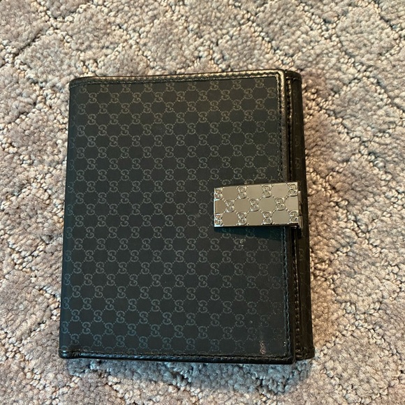 Gucci | Bags | Authentic Black Gucci Wallet | Poshmark